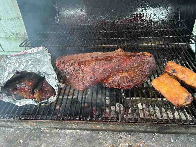 Smoked Beef Brisket on a Kettle Grill Using the Snake Method | Hernan ...